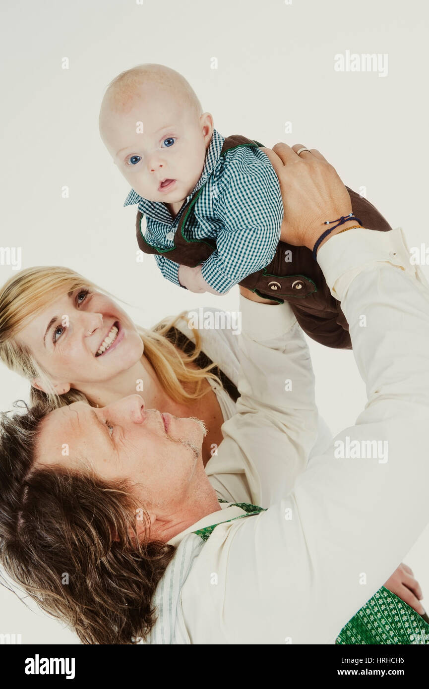 Eltern mit Baby - family Stock Photo - Alamy