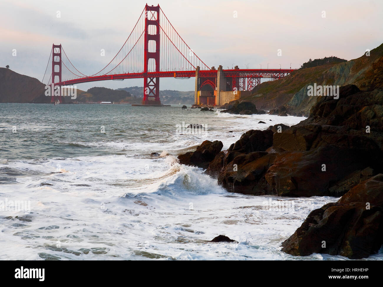Golden gate bridge main cable hi-res stock photography and images - Alamy