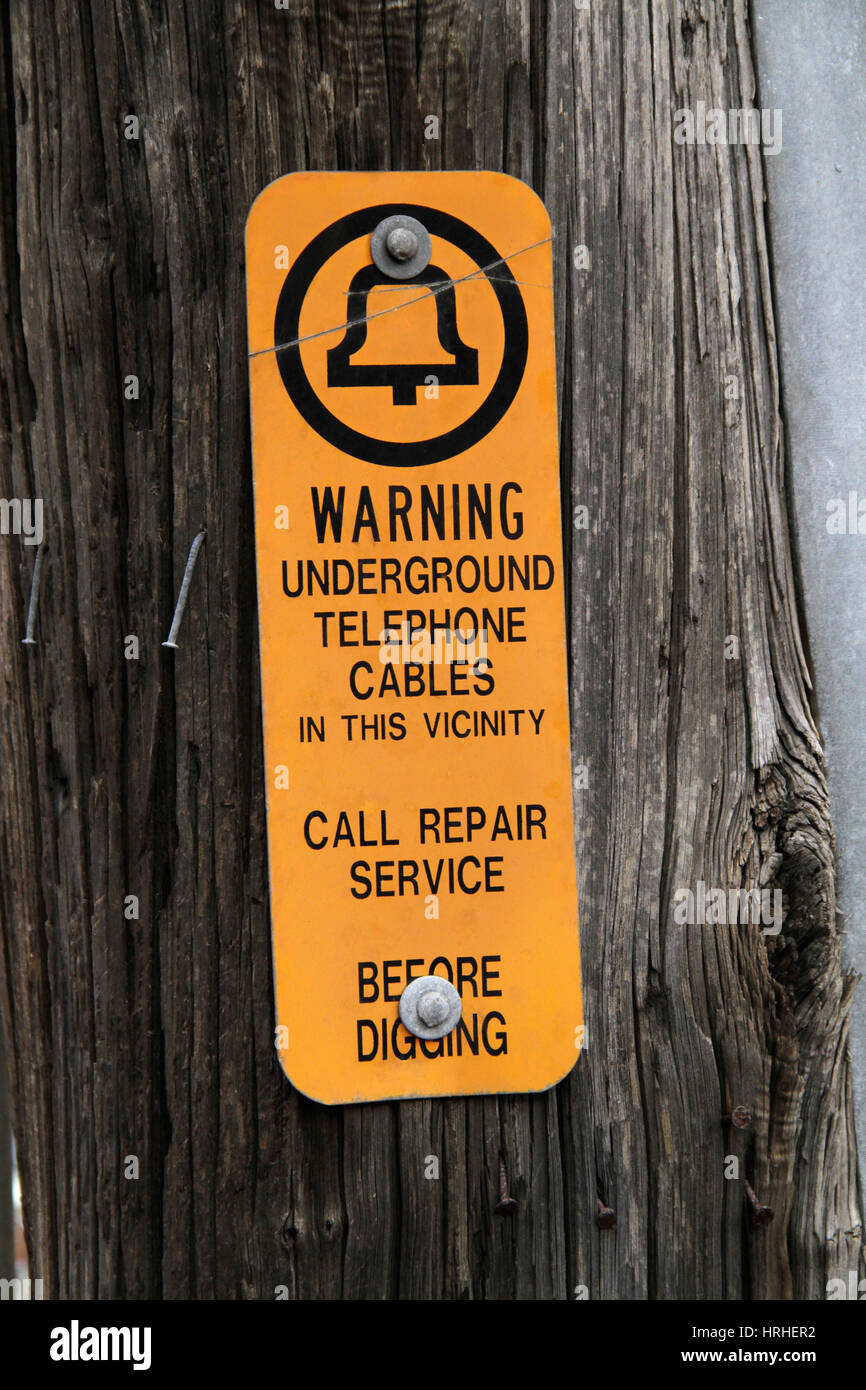 Underground cable warning sign hi-res stock photography and images - Alamy