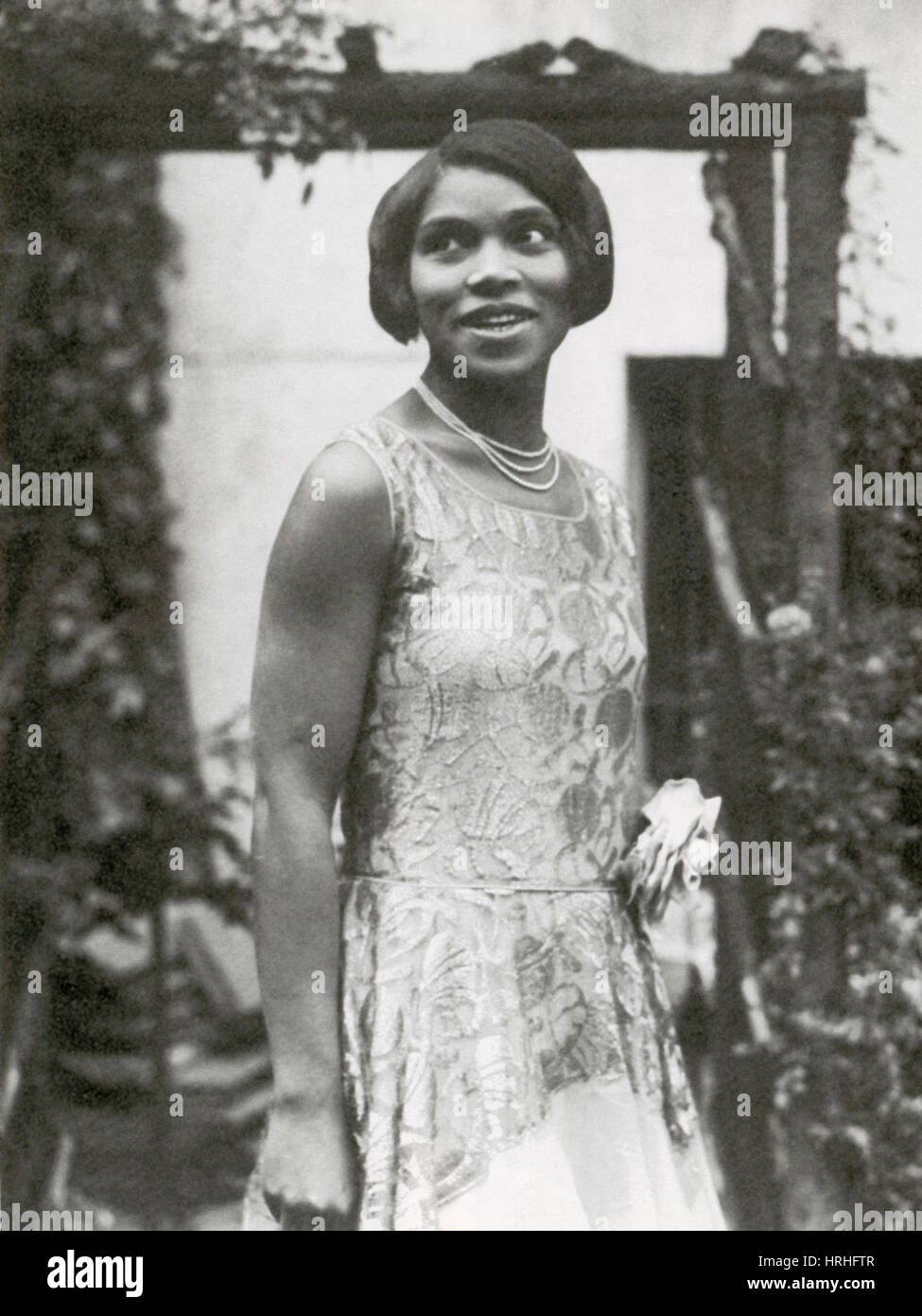 Black american female opera singer hi-res stock photography and images ...