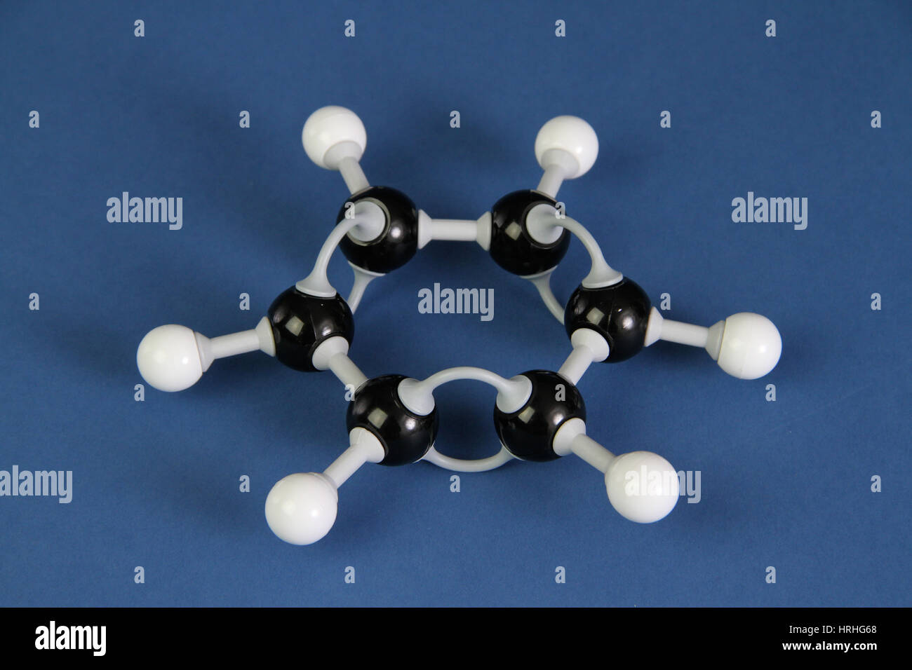 Benzene bond hi-res stock photography and images - Alamy