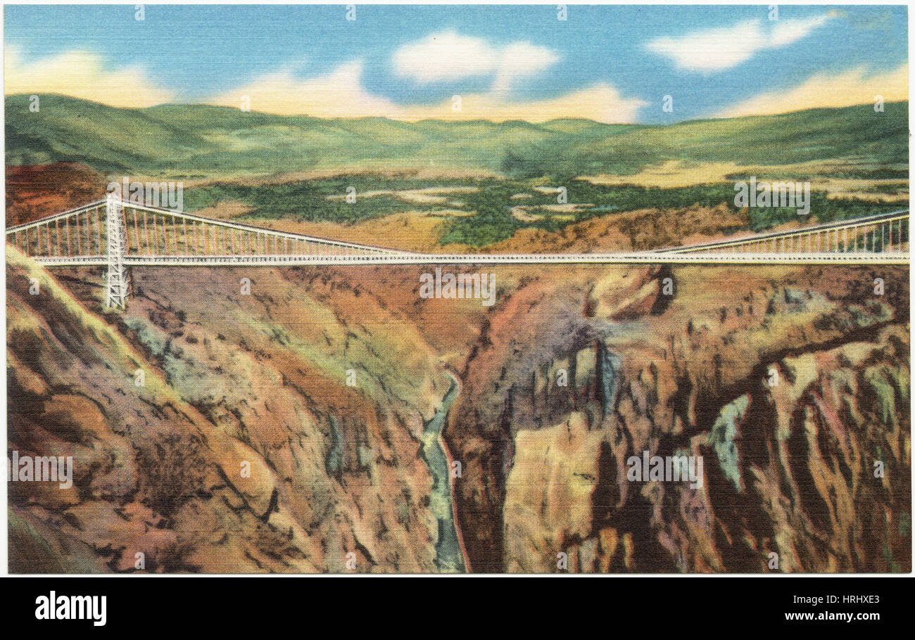 Panorama of the Royal Gorge and the world's highest suspension bridge ...