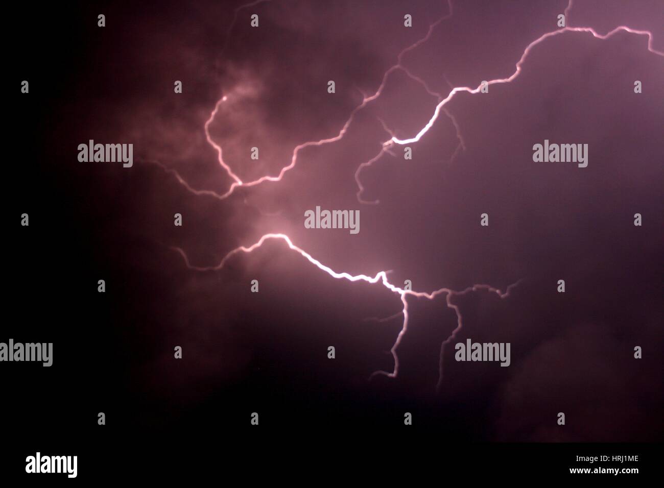 Natural lightning hi-res stock photography and images - Alamy