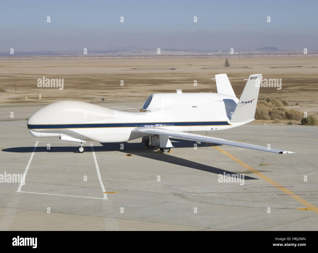 Global hawk aircrafts hi-res stock photography and images - Alamy