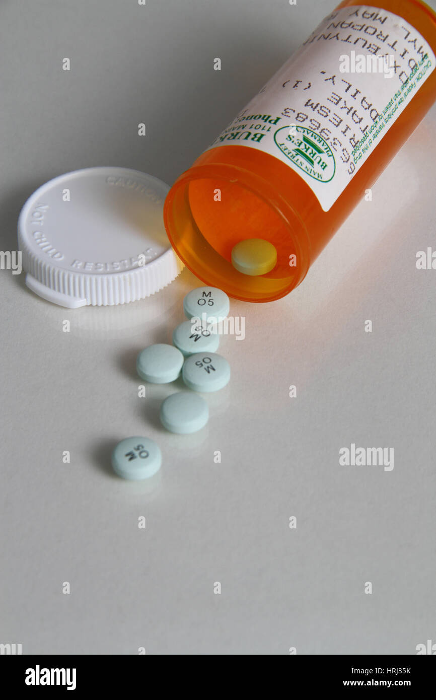 Oxybutynin pill hi-res stock photography and images - Alamy