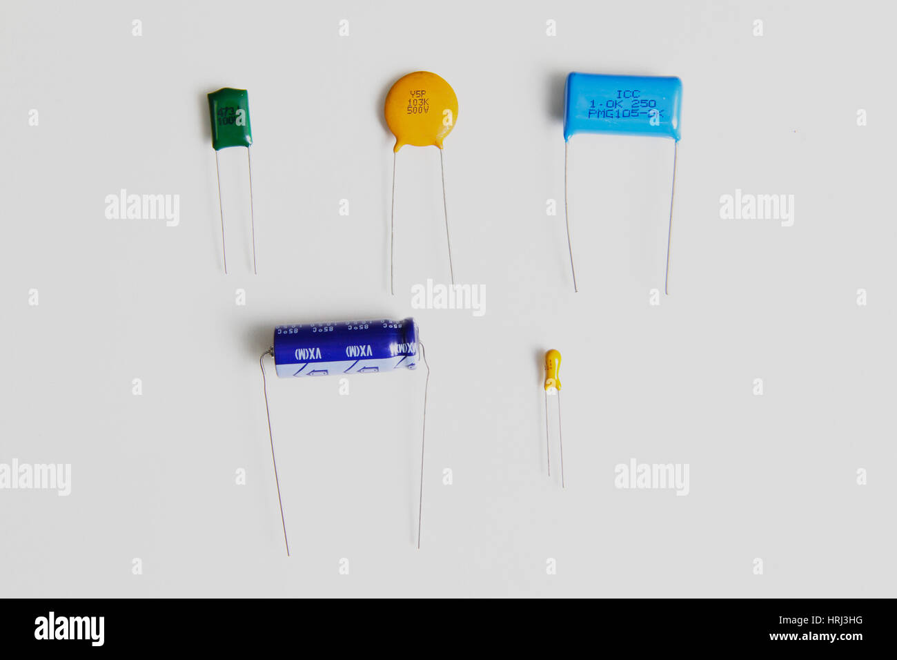 Ceramic capacitors hi-res stock photography and images - Alamy