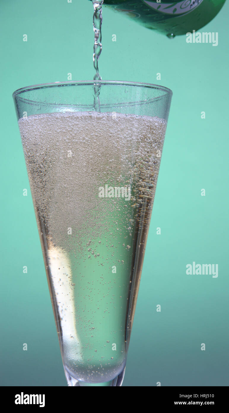 Carbonation hi-res stock photography and images - Alamy