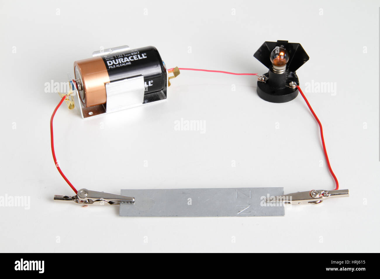 Battery light bulb circuit hi-res stock photography and images - Alamy