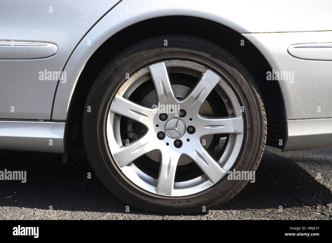 Wheel spin car hi-res stock photography and images - Alamy
