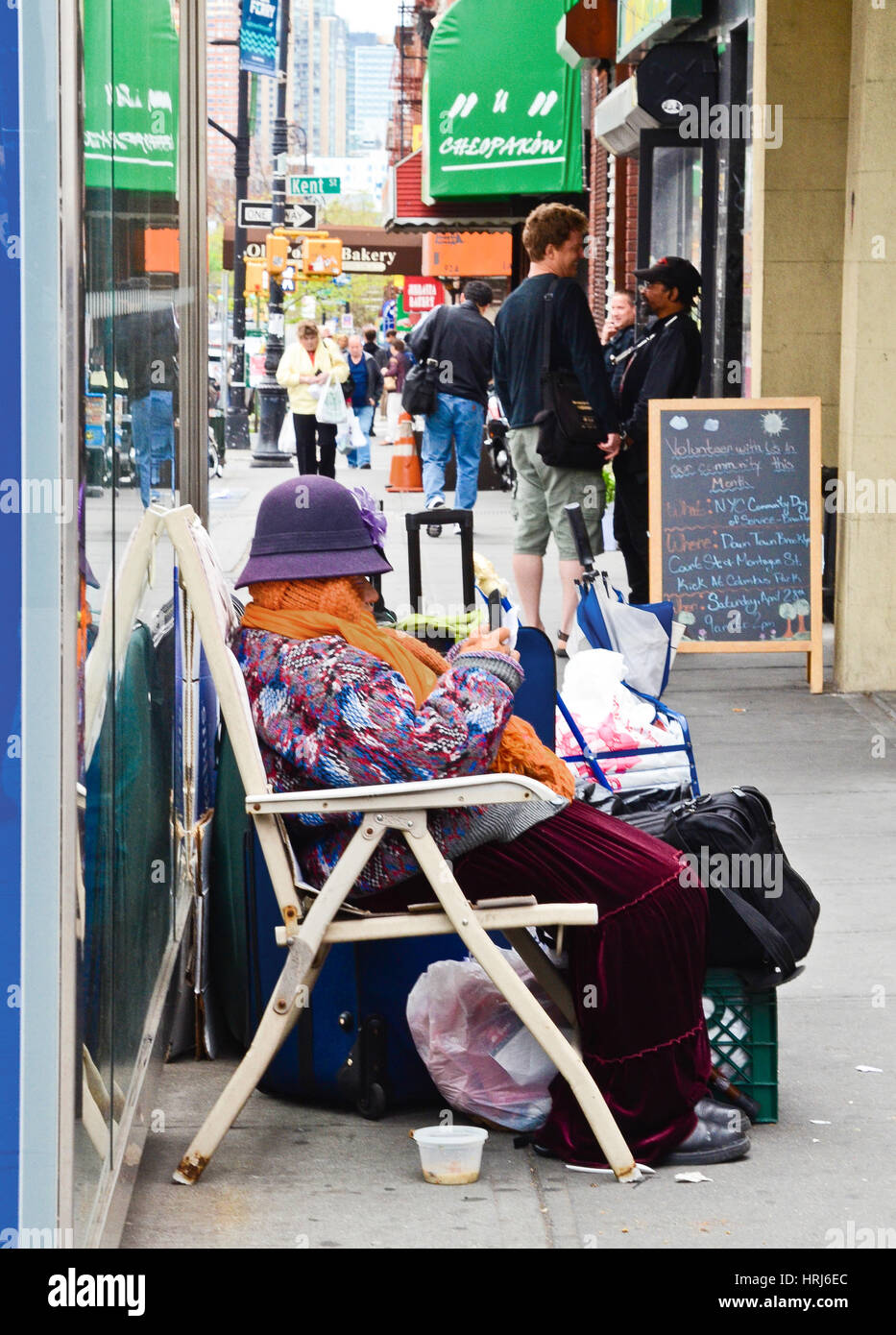 New york homeless woman hi-res stock photography and images - Alamy