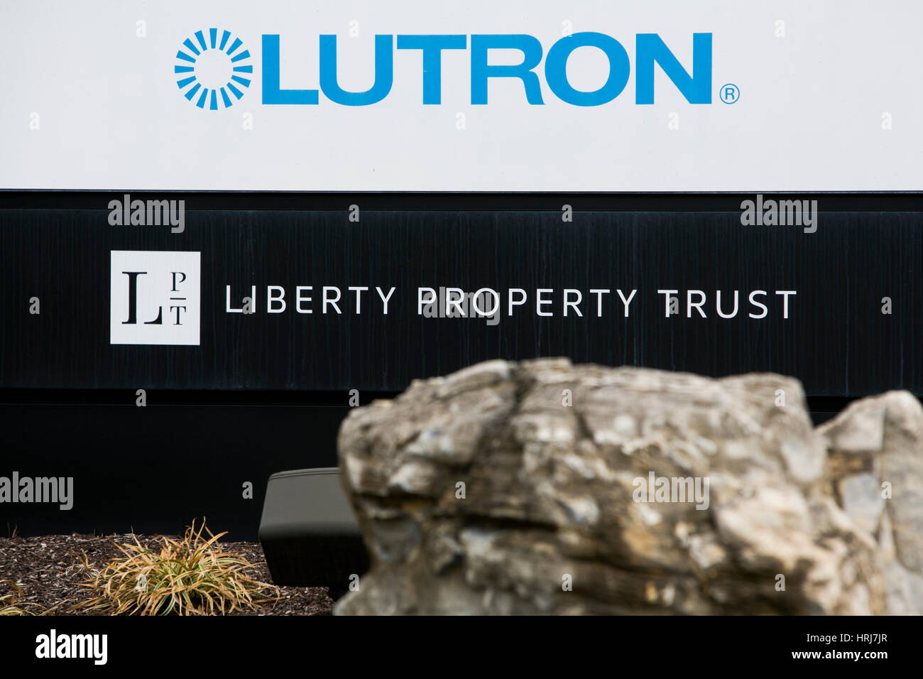 Lutron Logo