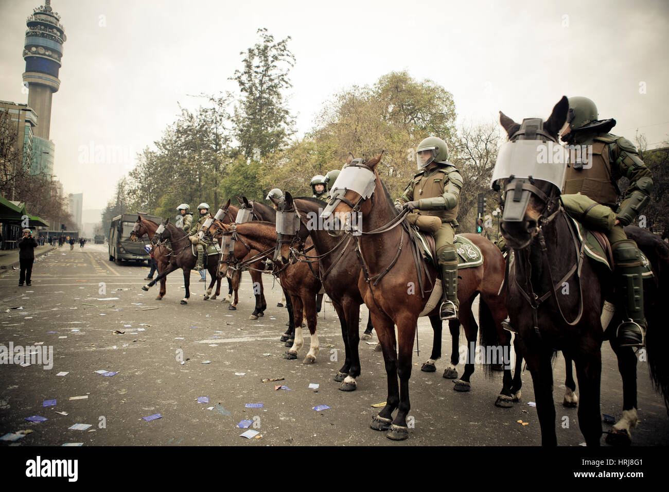 Mounted police protest horse hi-res stock photography and images - Alamy