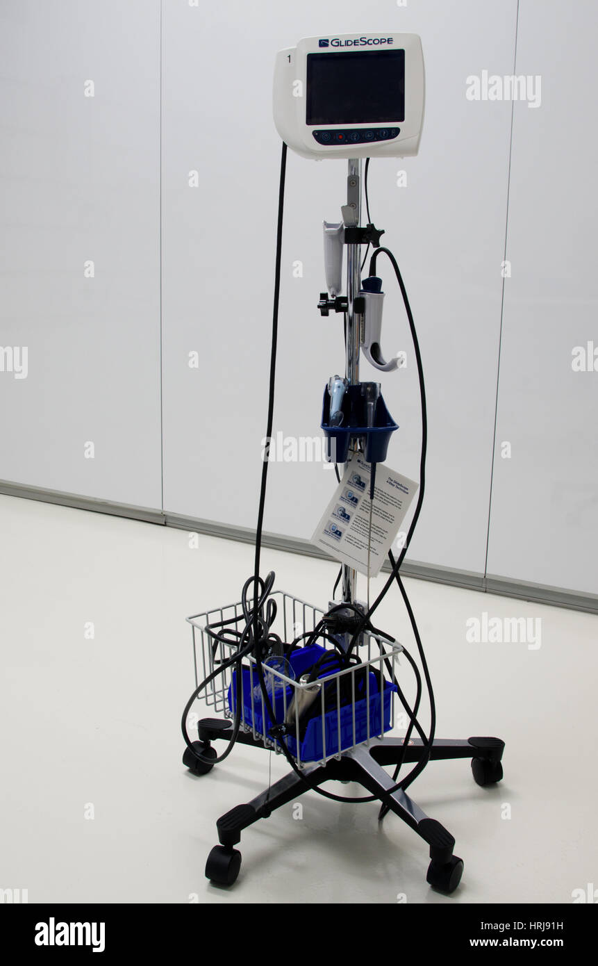 Glidescope hi-res stock photography and images - Alamy