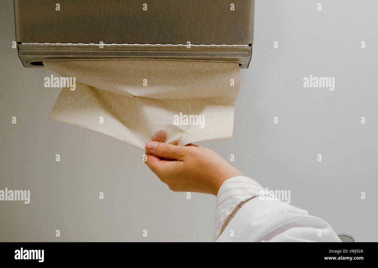 Drying hands with paper towels hi-res stock photography and images - Alamy