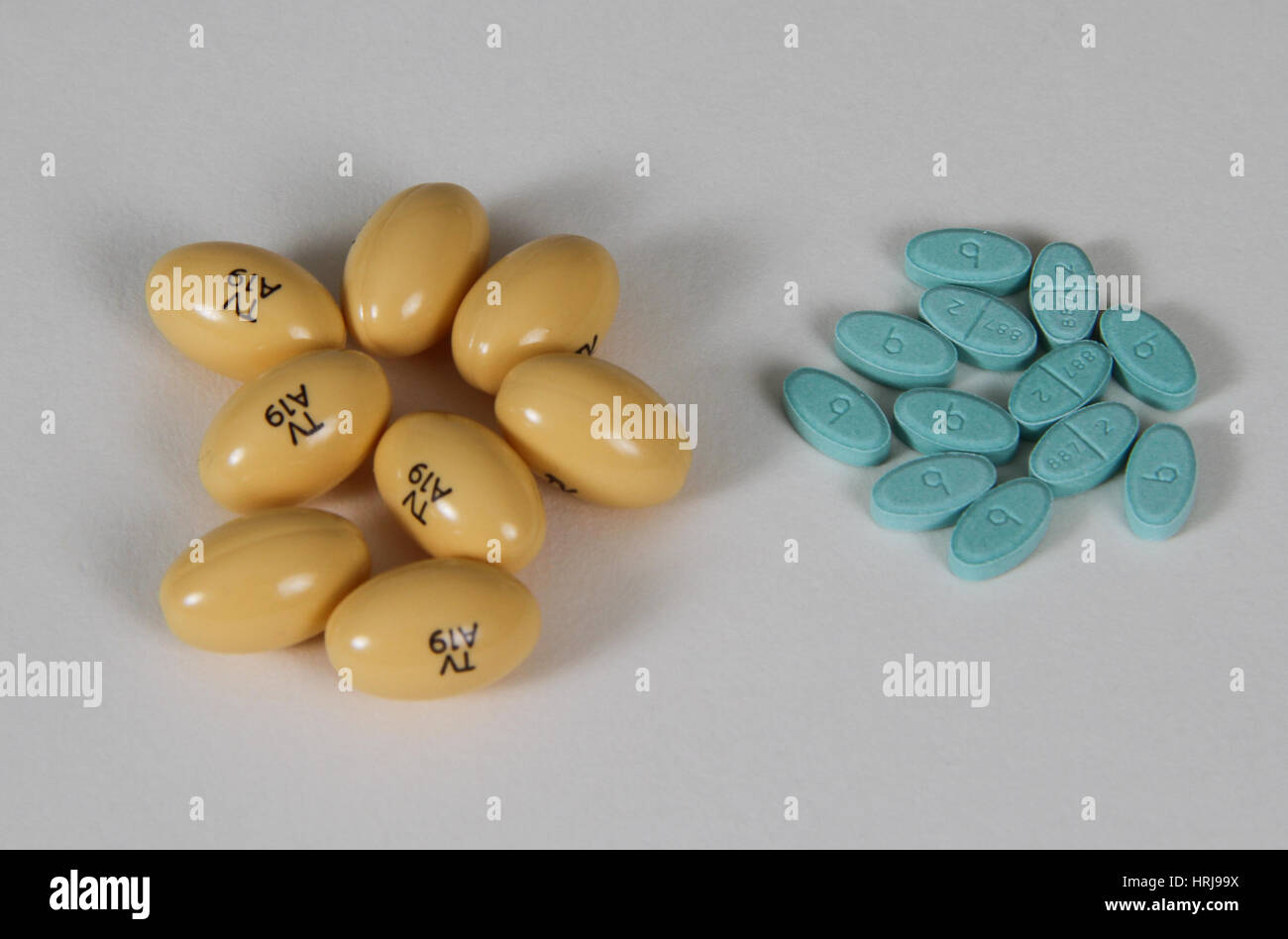 Progesterone capsules hi-res stock photography and images - Alamy