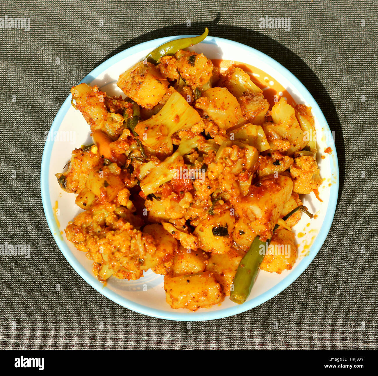 Alu Gobi ki sabzi- potatoes with cauliflower Stock Photo - Alamy