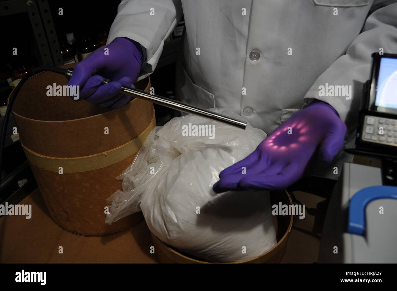 Near Infrared (NIR) Spectroscopy Device Stock Photo - Alamy