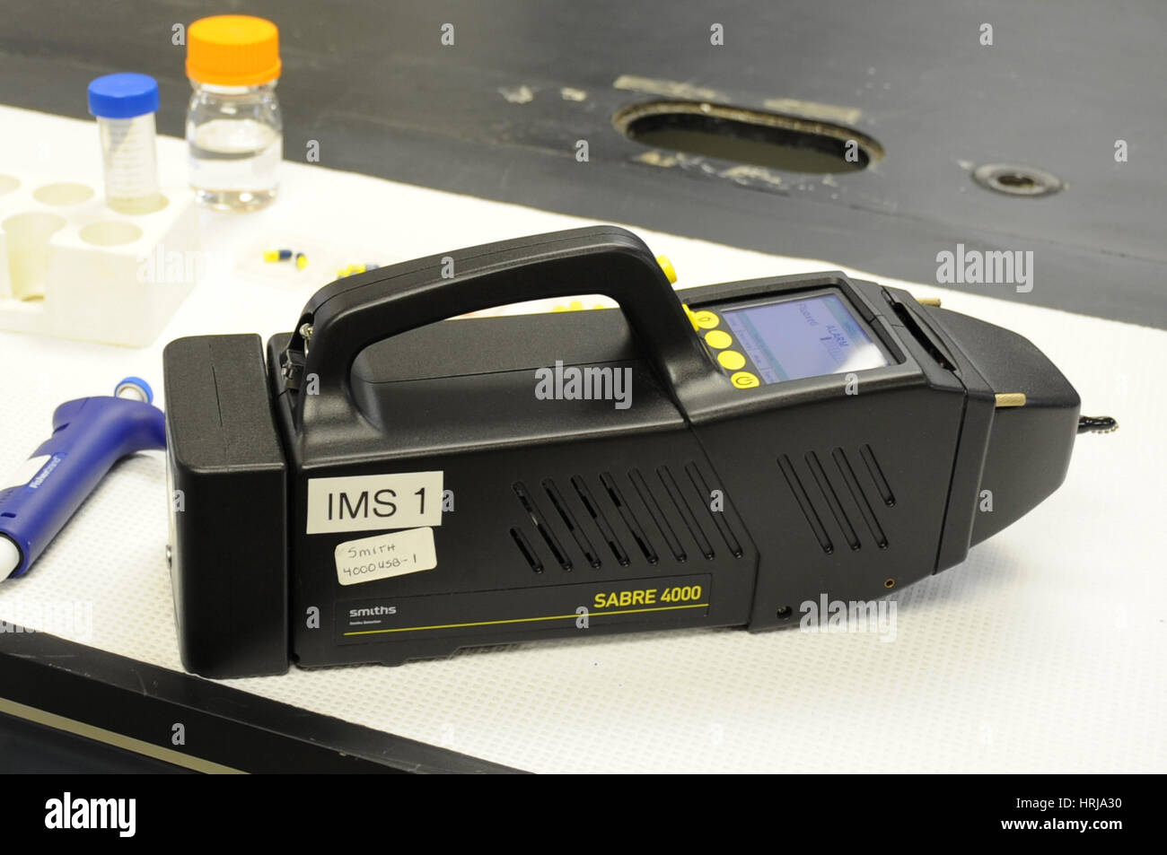 Safety screening hi-res stock photography and images - Alamy