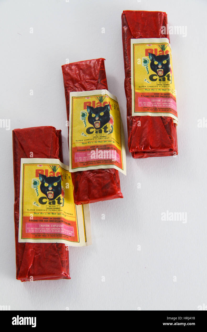 Firecrackers package hi-res stock photography and images - Alamy