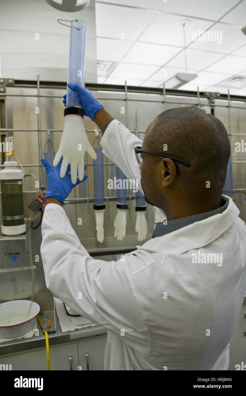 The physical science hi-res stock photography and images - Alamy