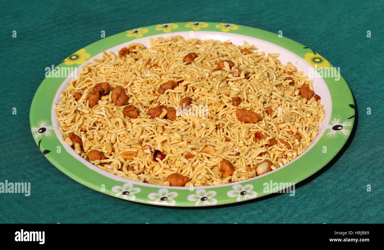 Indian Homemade mixed Namkeen snacks: A crispy & crunchy mix of sev ...