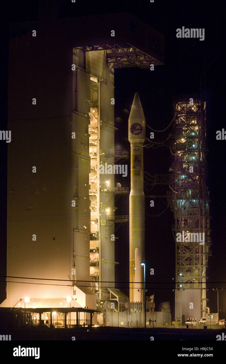 Atlas V Rocket Stock Photo - Alamy