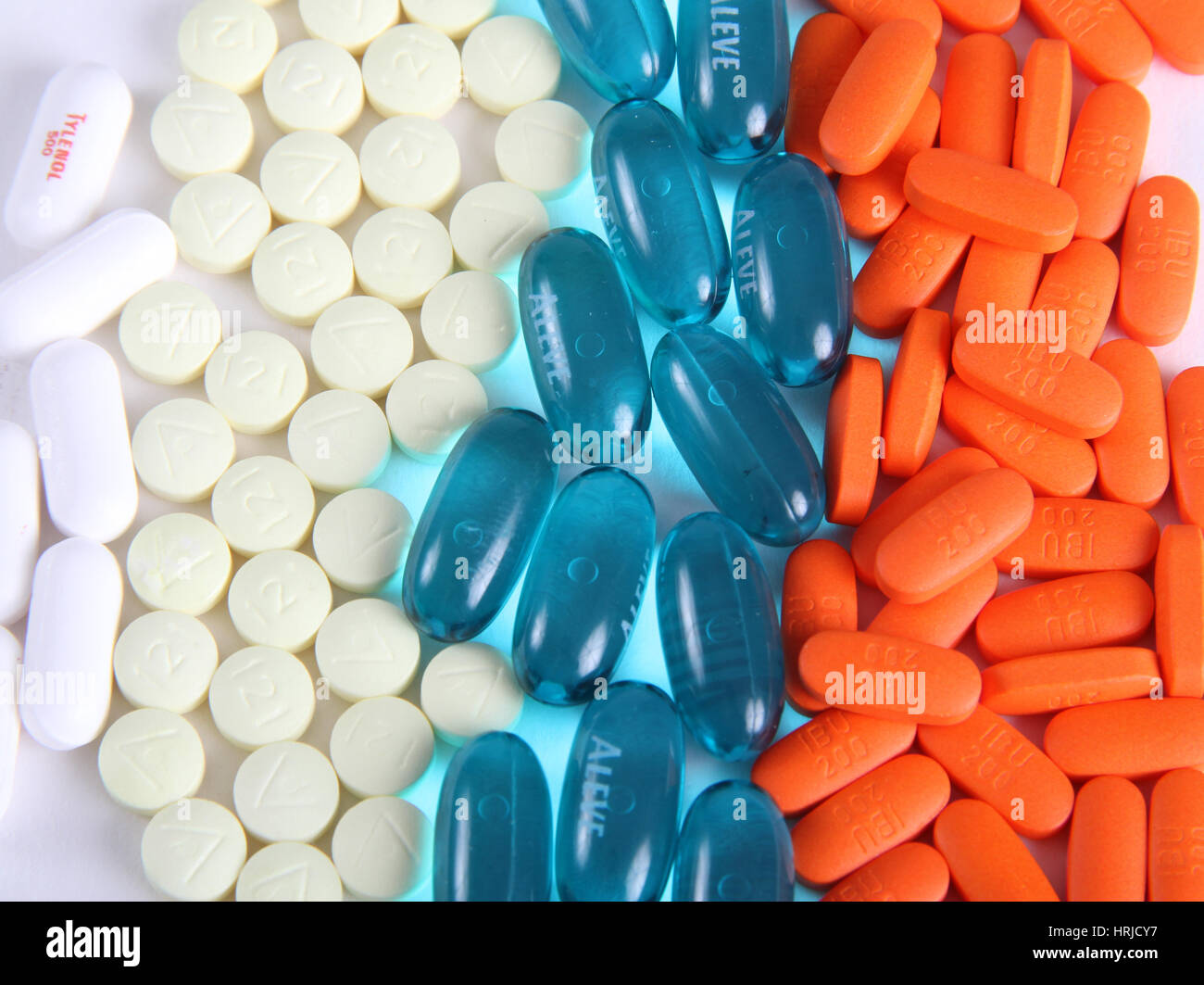 Tylenol capsule hi-res stock photography and images - Alamy