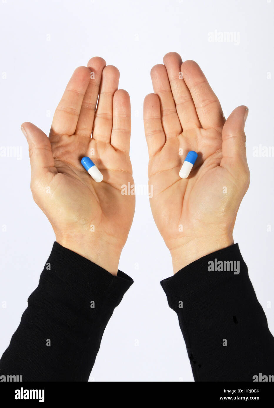 Pharmaceutical medicine pills capsule hi-res stock photography and ...