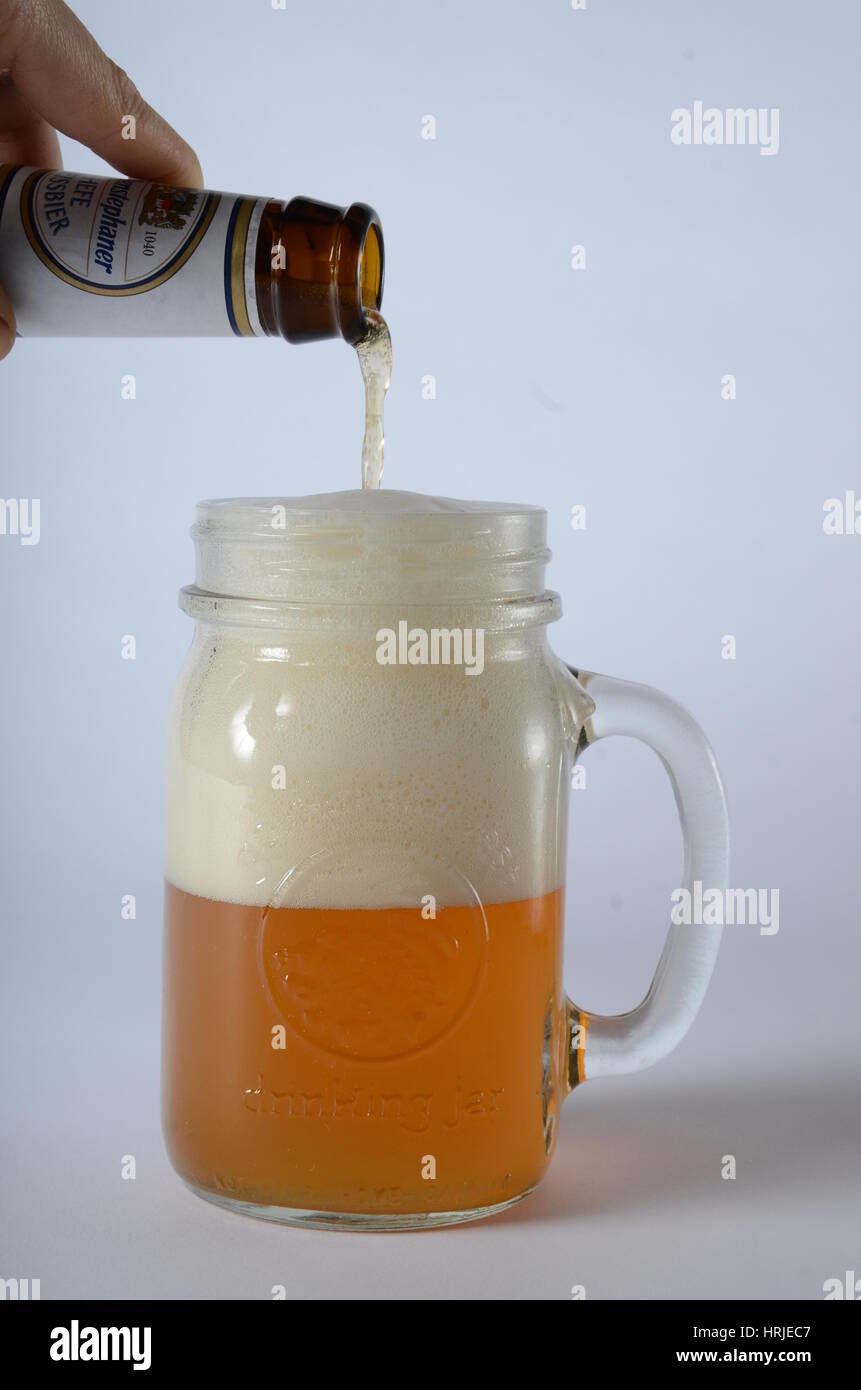 Beer chemistry hi-res stock photography and images - Alamy