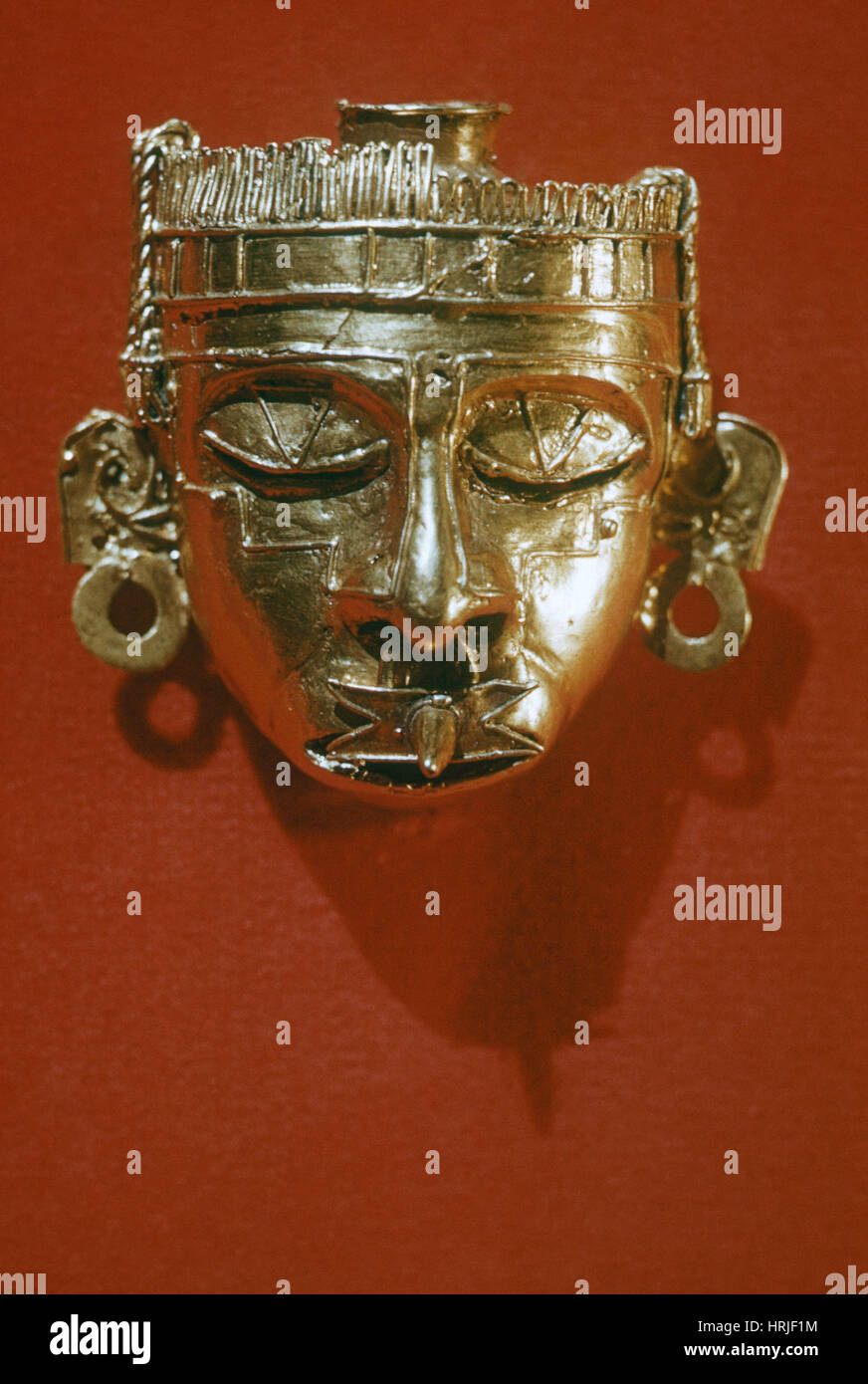 Ancient Gold Mask High Resolution Stock Photography and Images - Alamy