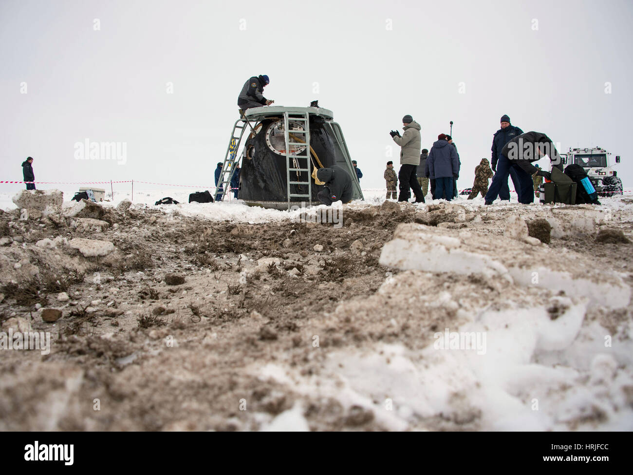 Soyuz TMA-10M Spacecraft Landing 2014 Stock Photo - Alamy