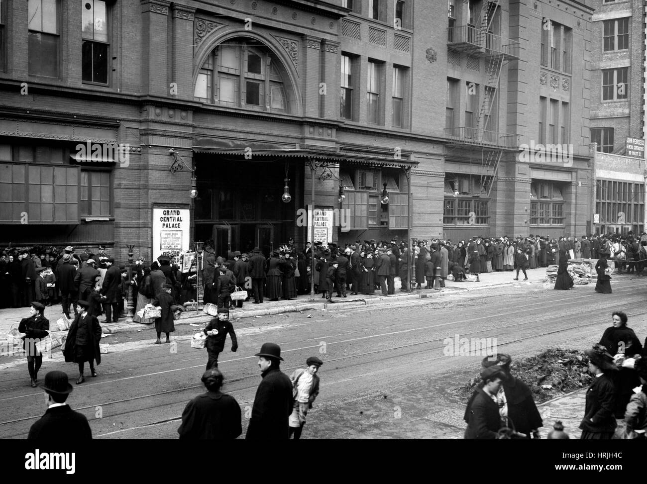 Twelve days of christmas history hi-res stock photography and images ...