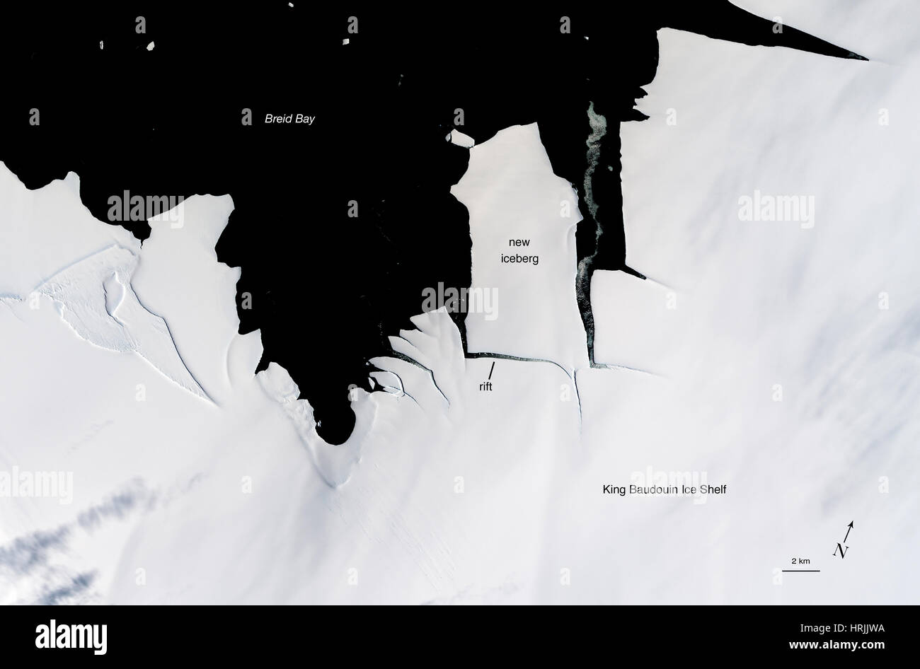 Breaking ice shelf hi-res stock photography and images - Alamy