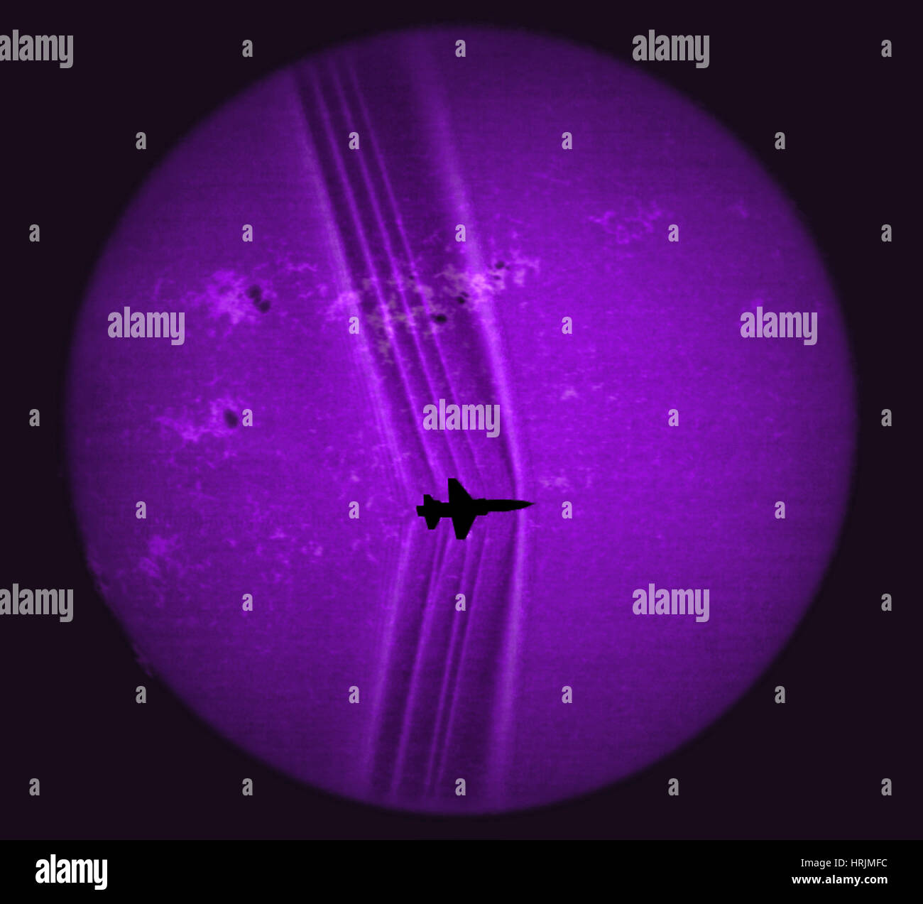 Supersonic jet shock waves hi-res stock photography and images - Alamy