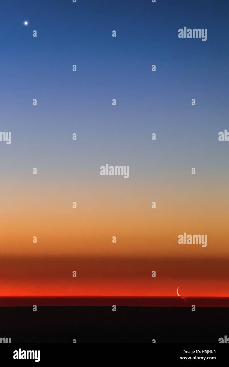 Moon and venus setting hi-res stock photography and images - Alamy