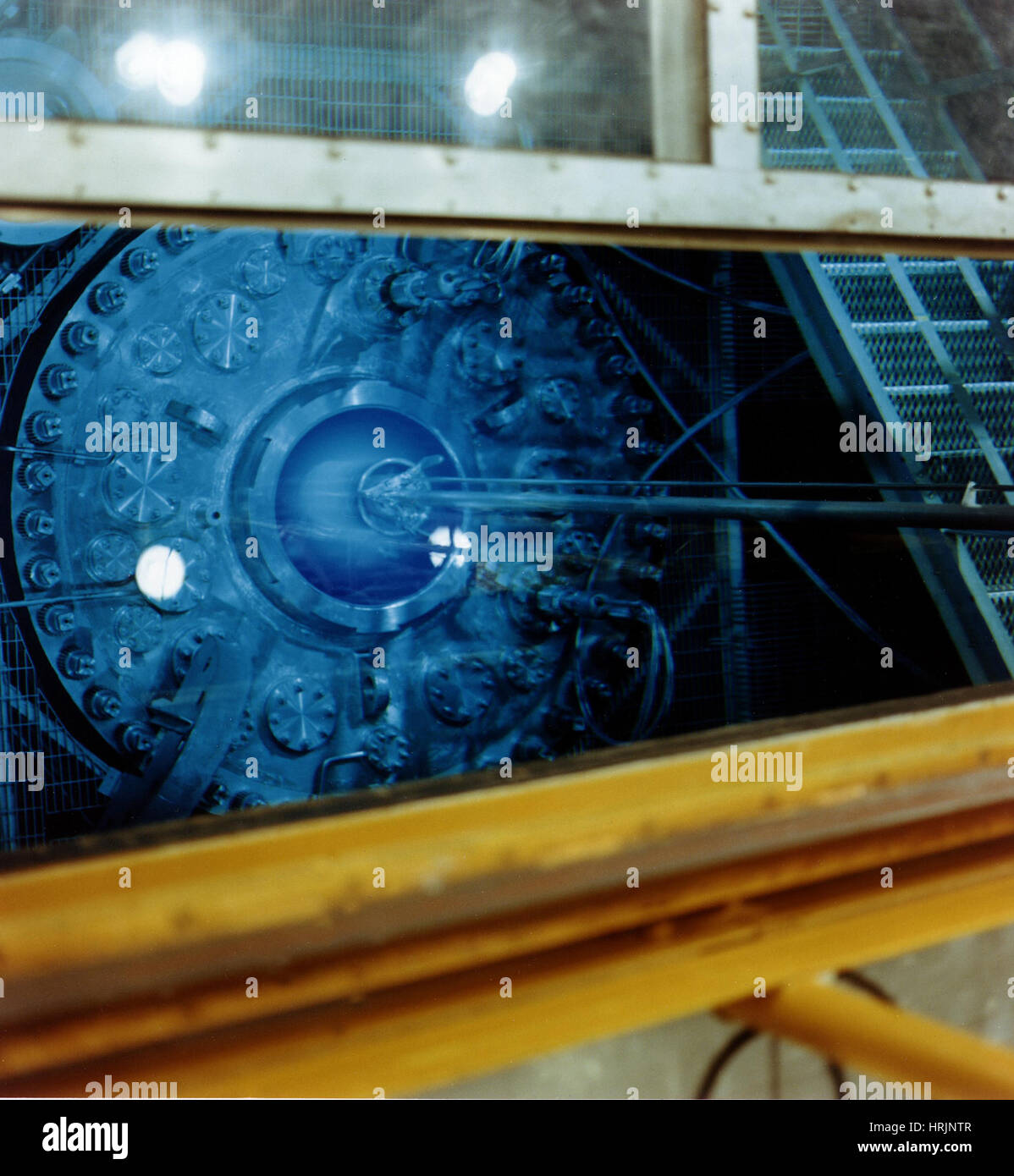 Nuclear reactor fuel pool hi-res stock photography and images - Alamy