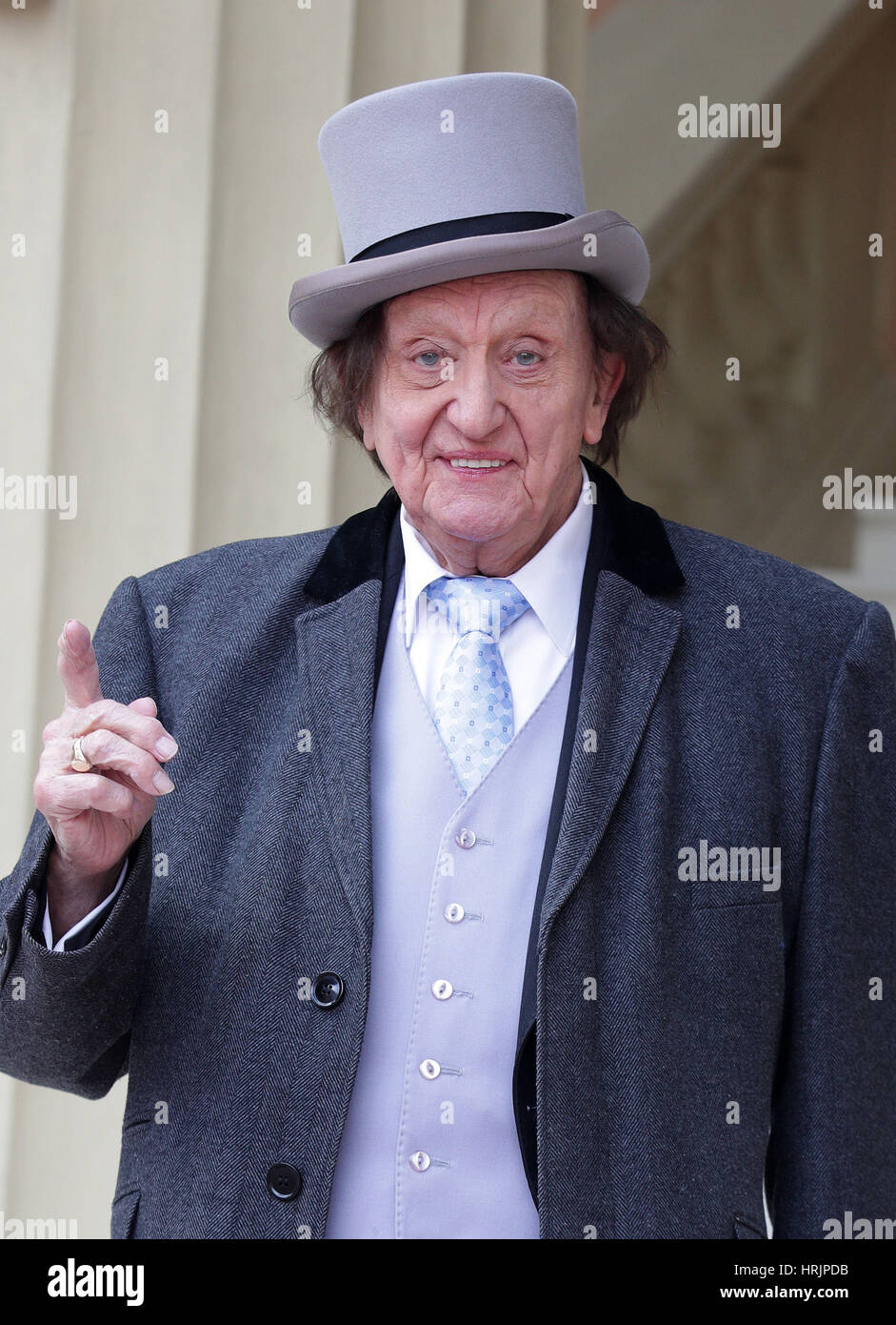 Veteran comedian Sir Ken Dodd arrives at Buckingham Palace, in London ...