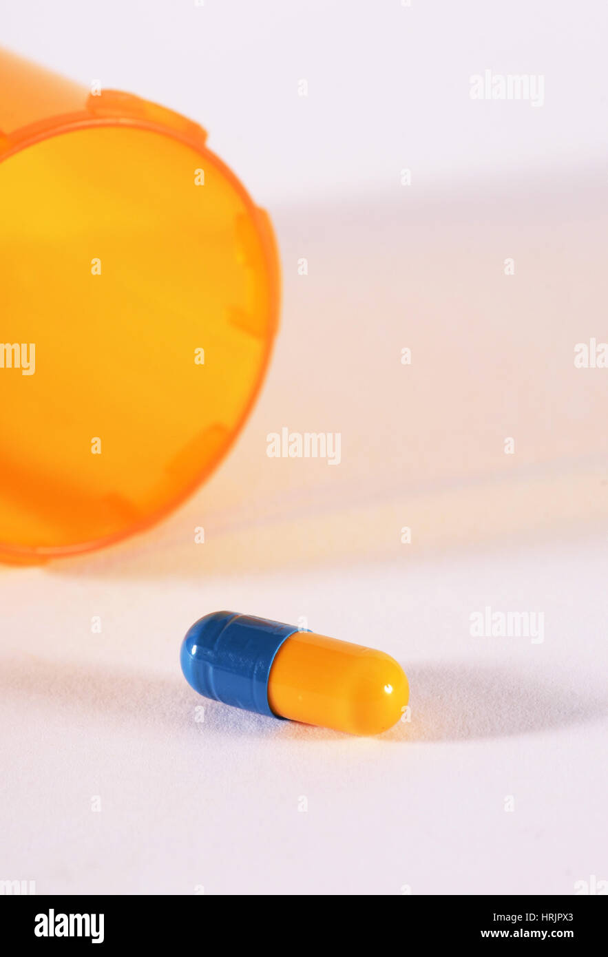 Strattera 60mg Pill with Bottle Stock Photo - Alamy