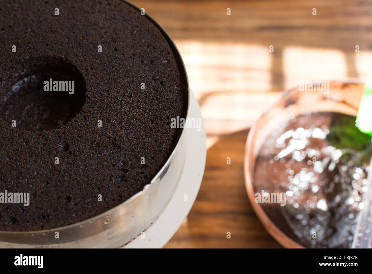 Inside the cake hi-res stock photography and images - Alamy