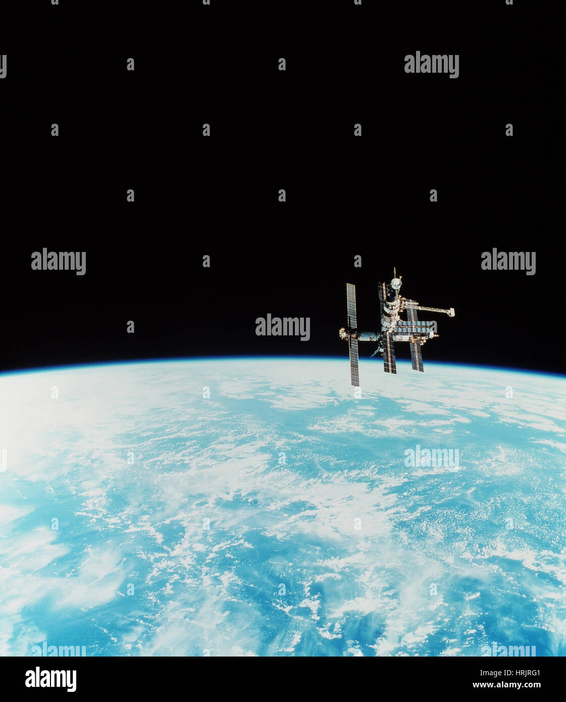Mir space station hi-res stock photography and images - Alamy