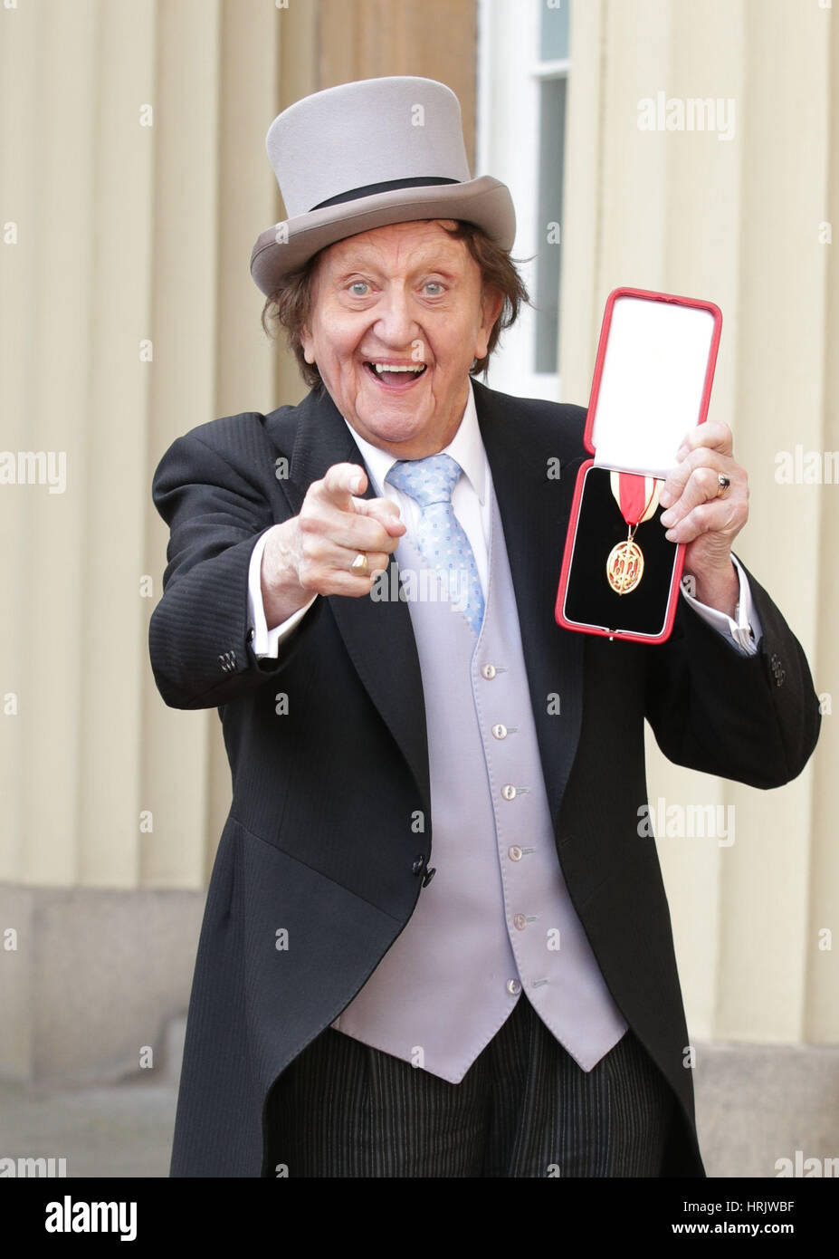 Veteran entertainer Sir Ken Dodd at Buckingham Palace, London, after he ...