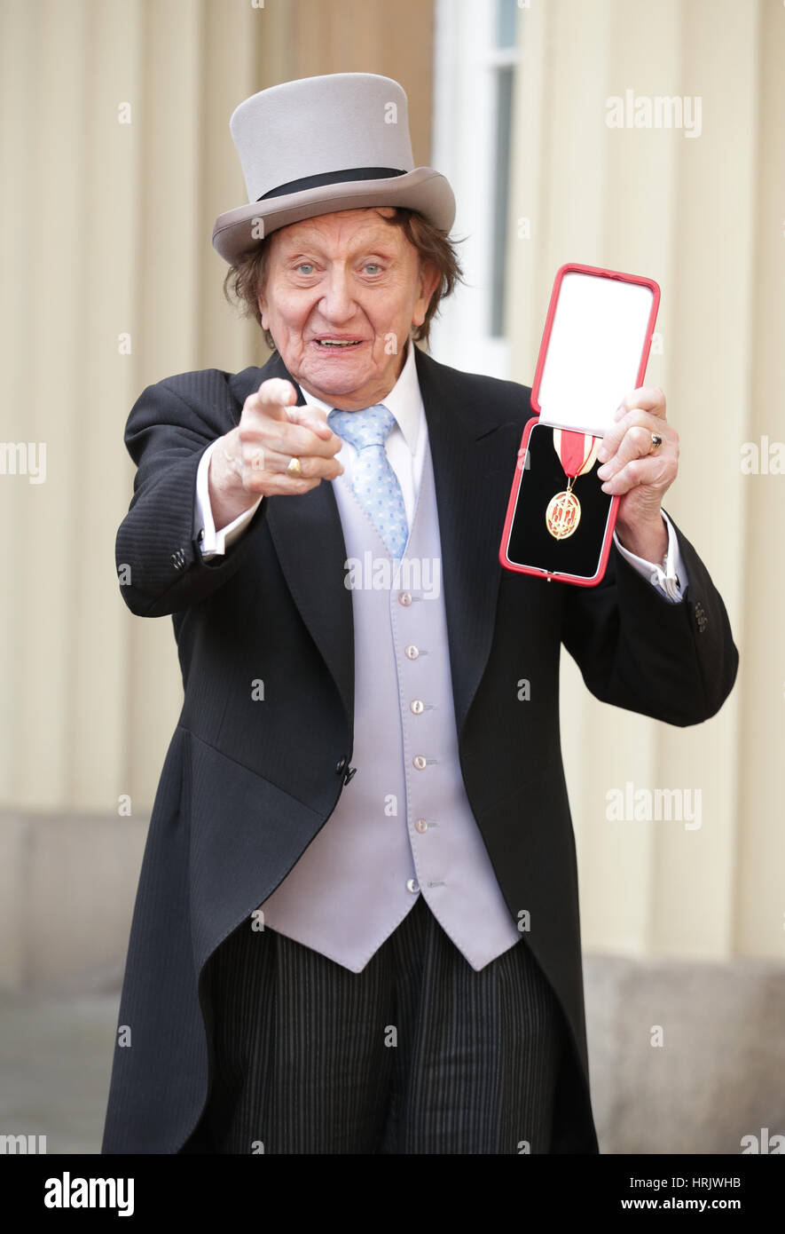 Veteran entertainer Sir Ken Dodd at Buckingham Palace, London, after he ...