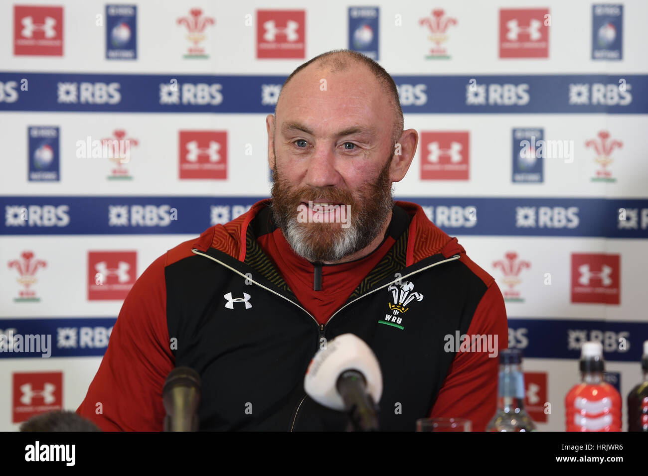 Wales coach robin mcbryde hi-res stock photography and images - Alamy