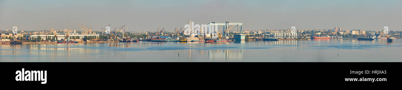 Gdansk shipyard dry dock hi-res stock photography and images - Alamy