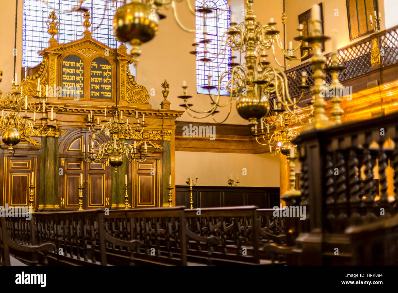 Bevis marks synagogue hi-res stock photography and images - Alamy
