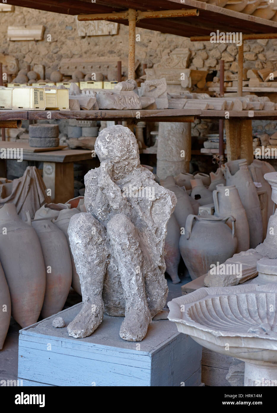 Storage room with archaeological pieces, archaeological findings ...
