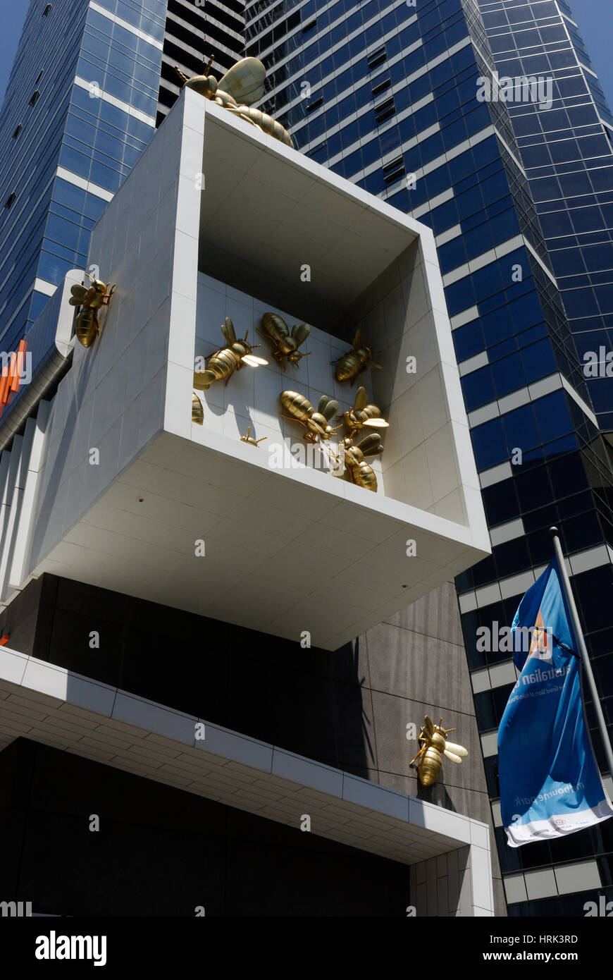 Bee sculpture hi-res stock photography and images - Alamy