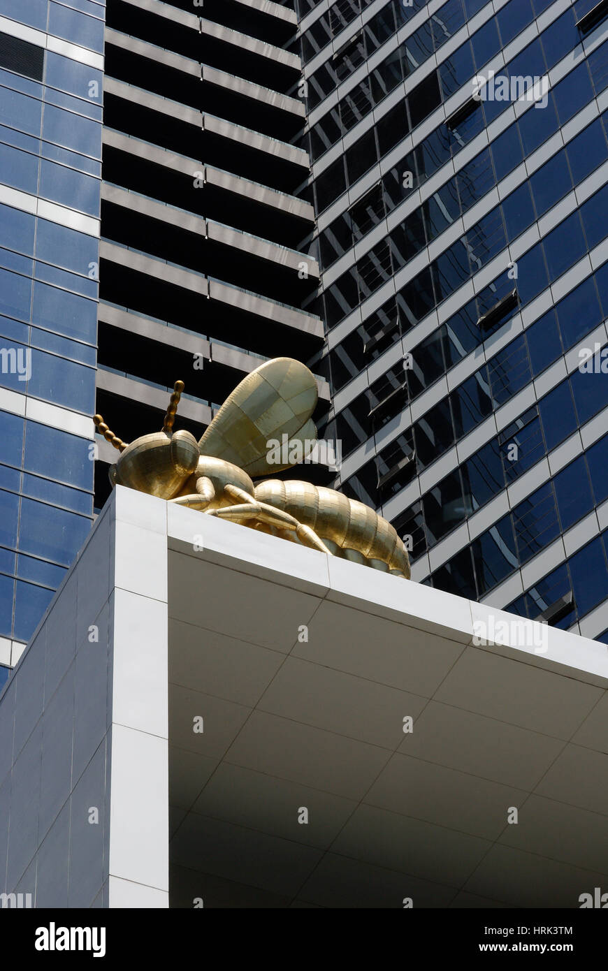 Bee sculpture hi-res stock photography and images - Alamy