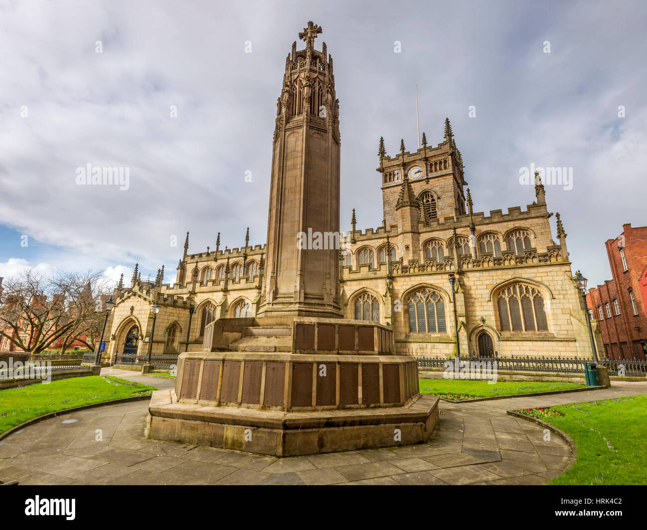 Wigan church hi-res stock photography and images - Alamy