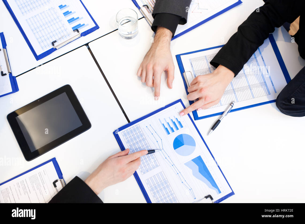 Accounting consultant hi-res stock photography and images - Alamy